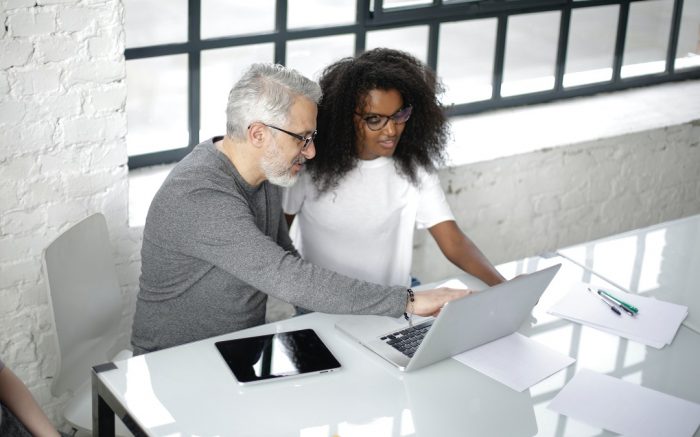 21 Key Leadership Strengths & How to Become a Great Leader