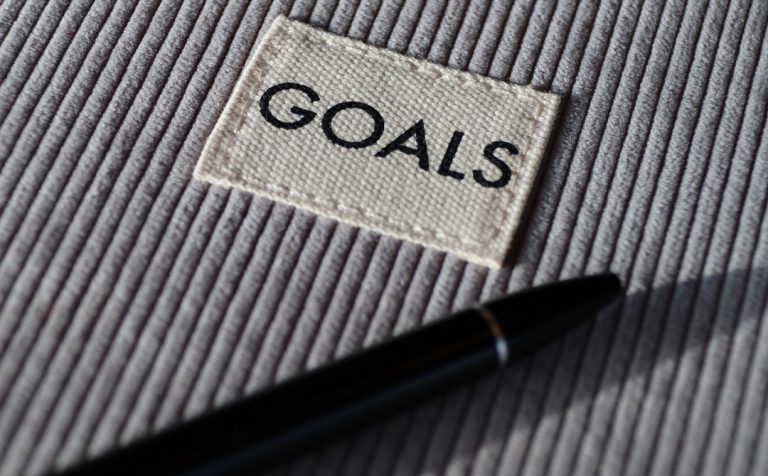 Personal Development Goals: 43 Examples & How To