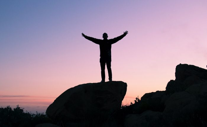 Positive Mindset: How To Think More Positively & 10 Benefits of It