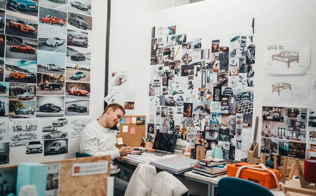 What is a Fixed Mindset? Definition, Examples & Comparison