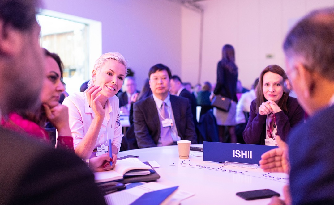 23 Communication Skills & Strengths: Types, How To and Examples