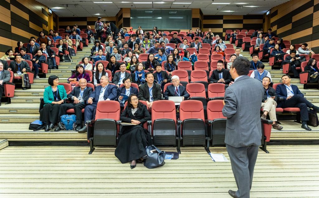 23 Communication Skills & Strengths: Types, How To and Examples