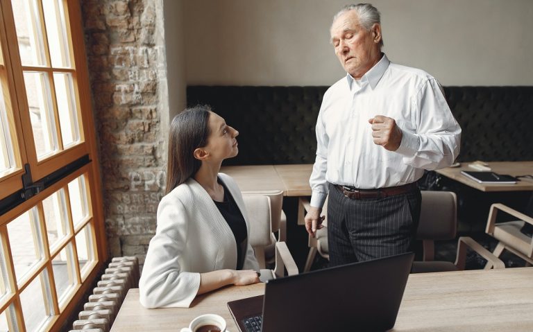 Team Conflict Resolution: Examples & How to Manage Conflicts