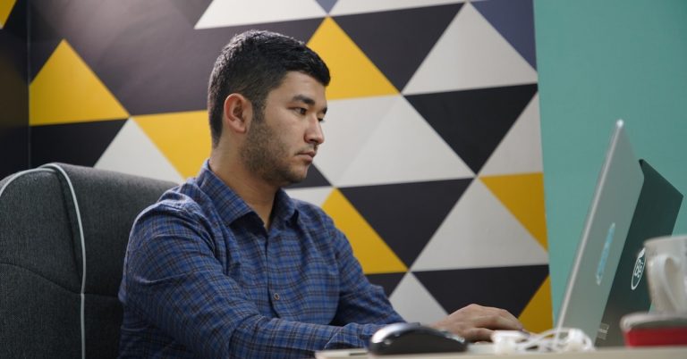 26 Supervisor Job Interview Questions with Answers & How To Prepare